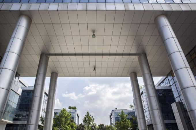 Silver Plain Pattern Aluminium Column Cladding Panel 1.5mm-3mm