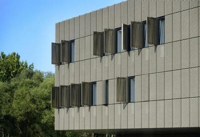 Facade Expanded Exterior Wall Mesh Panel 2.35mm Thick Aluminum Alloy