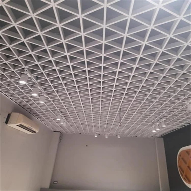 Airport Aluminum Metal Ceiling Grid 100*100*100 Triangular Open Cell Ceiling